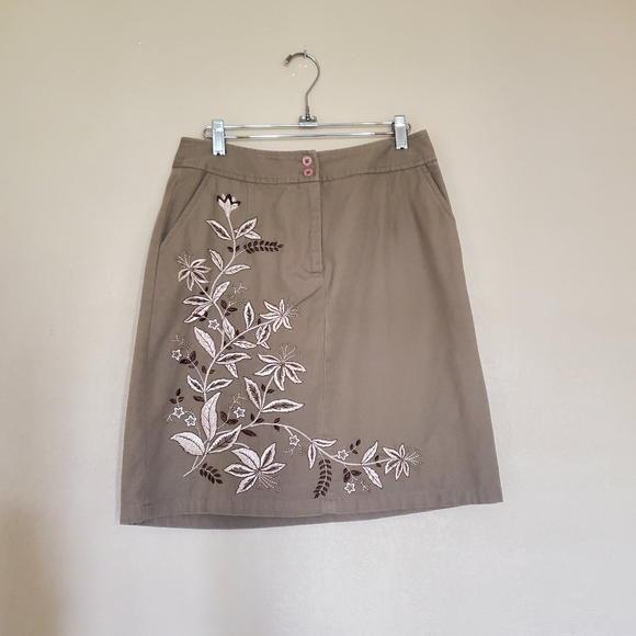 Talbots | Skirts | Vintage Talbots Beige Floral Embroidered 0 Cotton ...